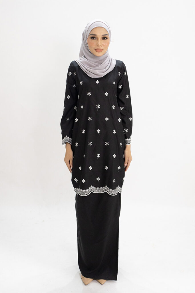 Baju Kurung - Omar Ali